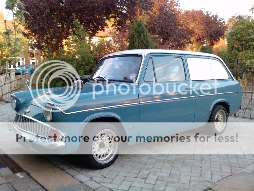 1966 Anglia Estate and Escort mk1 | Retro Rides
